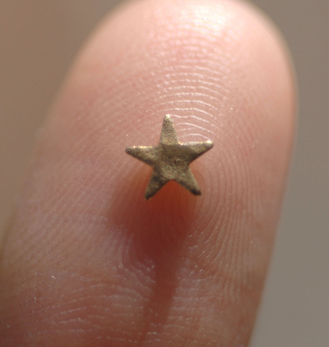 Hammered Tiny metal Star 4.5mm blanks - Supply Diva